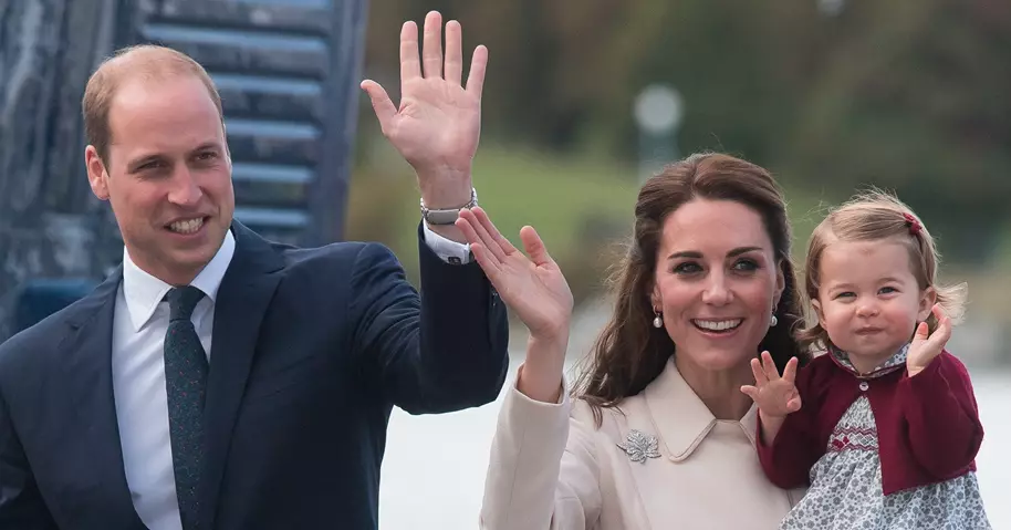 Seolfaidh Kate Middleton agus an Prionsa William Cártaí Buíochais le haghaidh Breithlá na Banphrionsa Charlotte