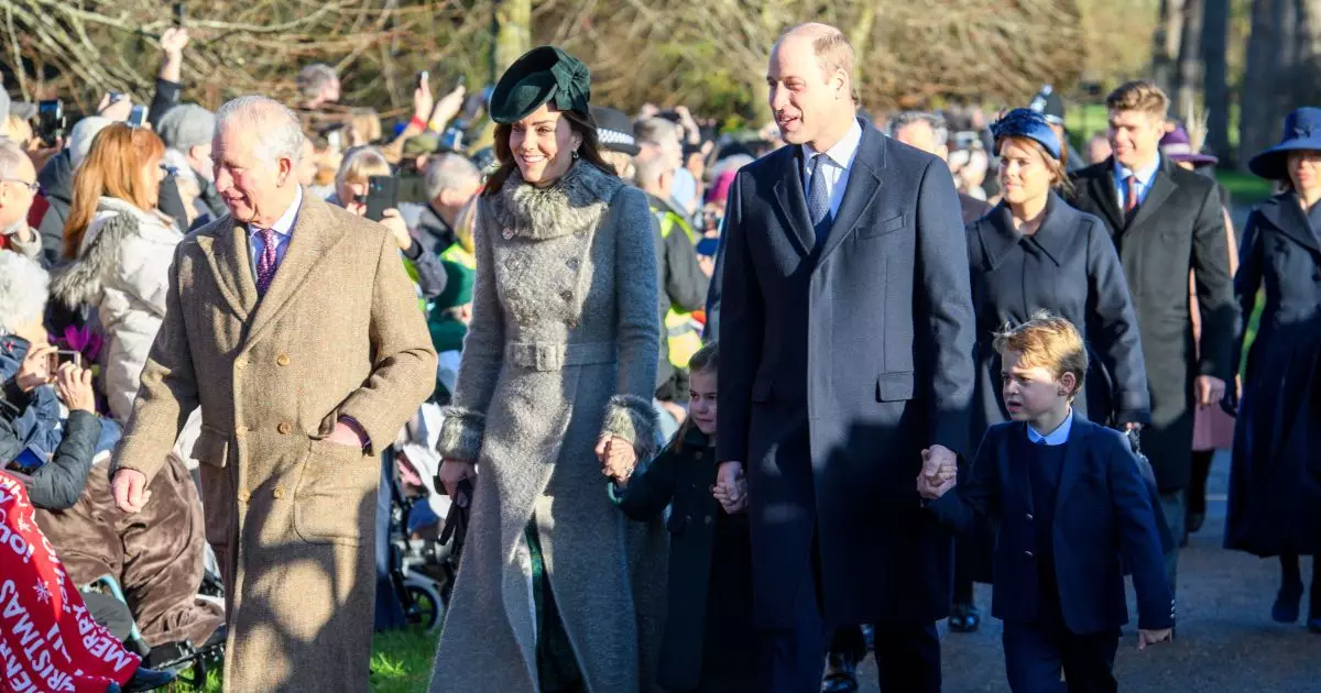 Comhroinneann an Prionsa William agus Kate Middleton Grianghraf Sweet d'Obair Dheonach Leanaí