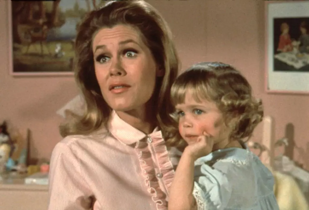 erin-murphy-bewitched-၃