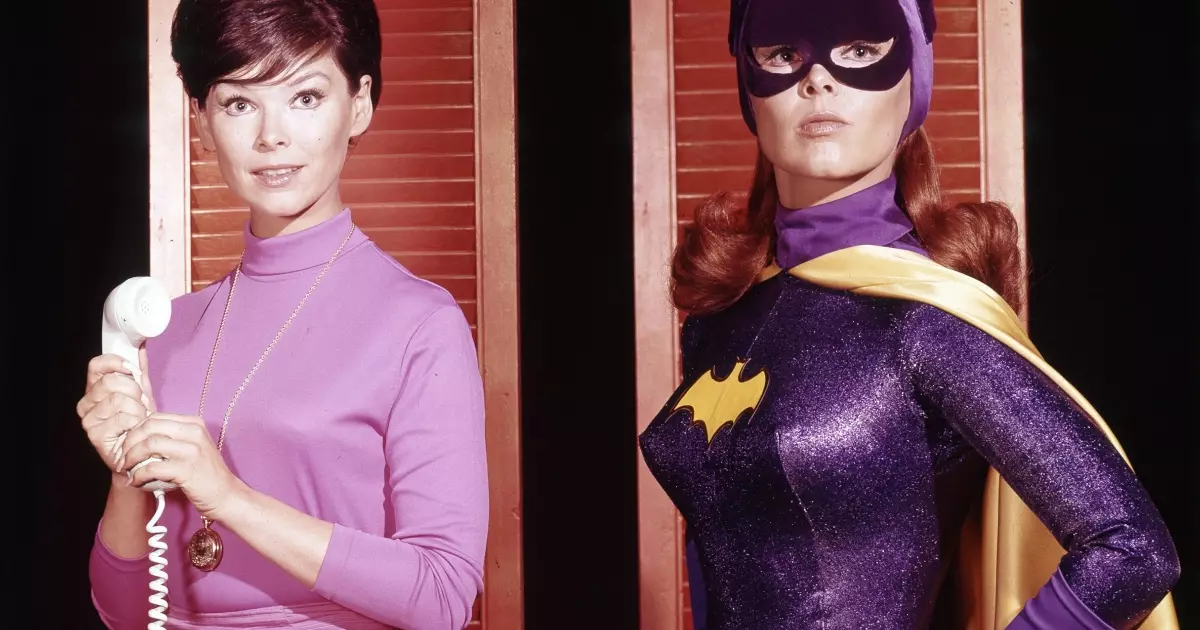 Batgirl Yvonne Craig Anorangarira Mazuva Ake PaAdam West Batman Show