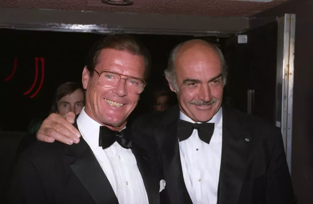 James-bond-roger-Moore-and-sean-connery