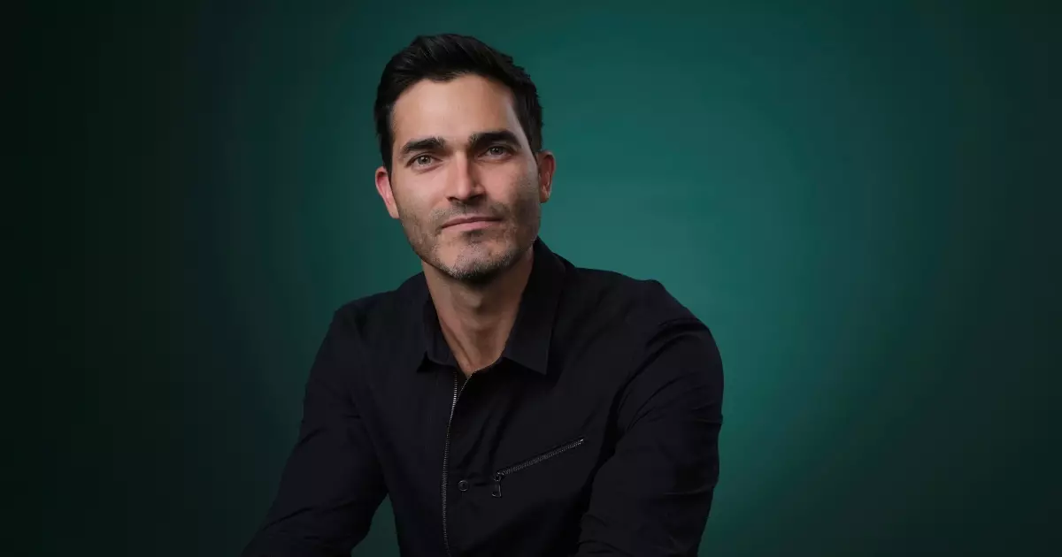 Tyler Hoechlin Nerangake Yen Dheweke Nggawa Superman menyang Film