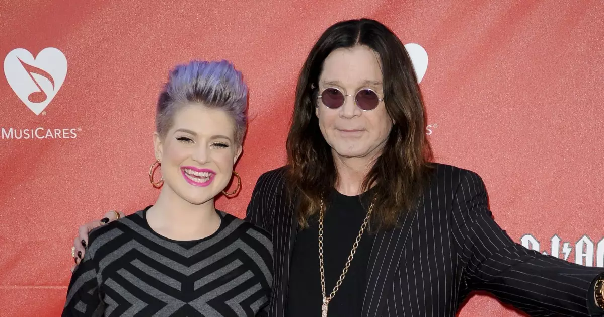 D'Kelly Osbourne konnt dem Papp Ozzy net iwwer 'The Masked Singer' soen