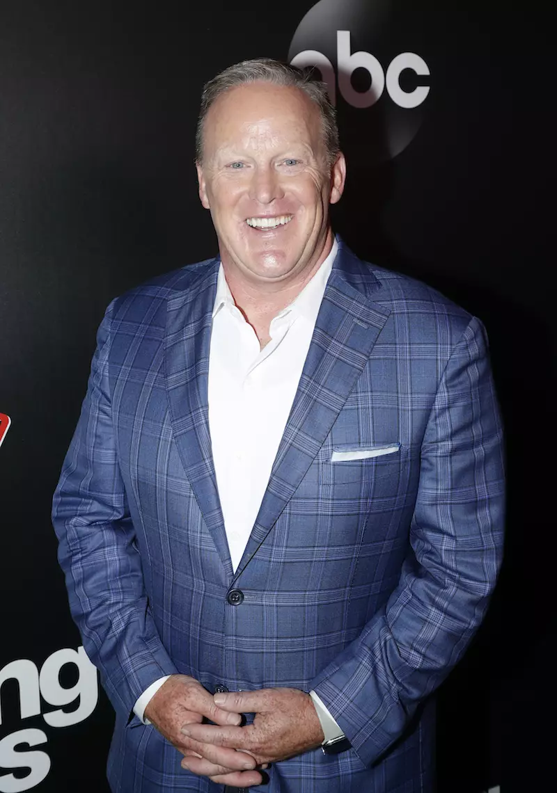 Téann Sean Spicer isteach i 'Dancing With the Stars' Séasúr 28