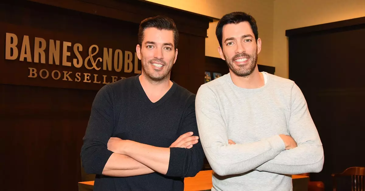 Property Brothers комедия сериалы, алардын негизинде түзүлгөн, эки эскерүү керек