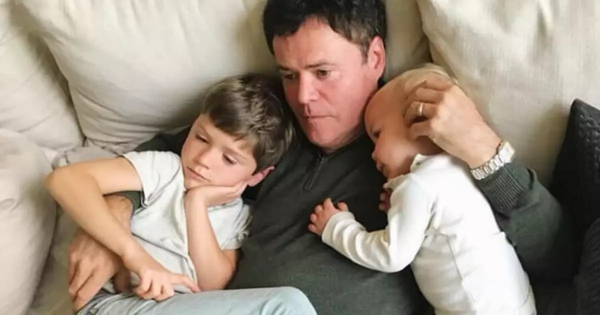 Ο Donny Osmond μοιράζεται σπάνια φωτογραφία Instagram με εγγονούς