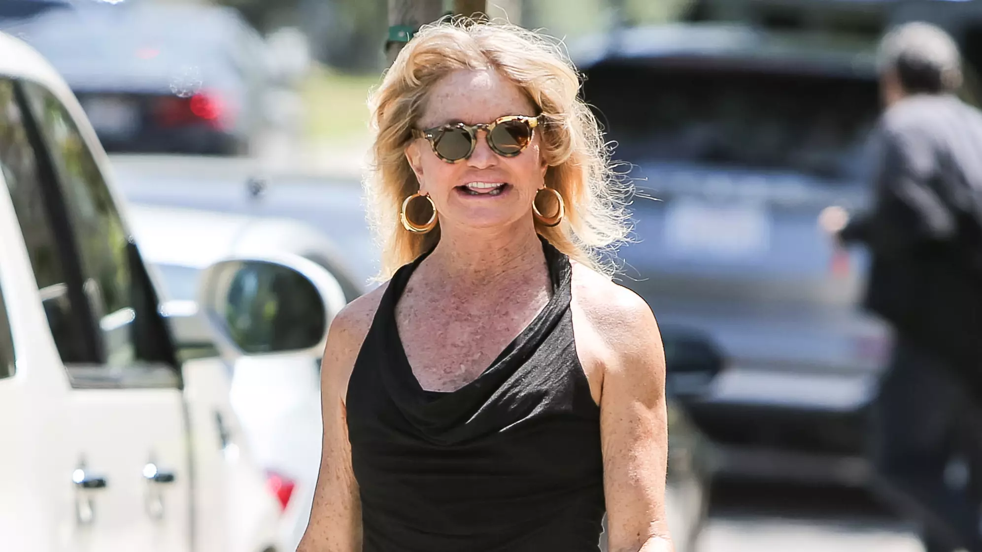 goldie-hawn-spotted-out-and-sou-nan-los-angeles-california