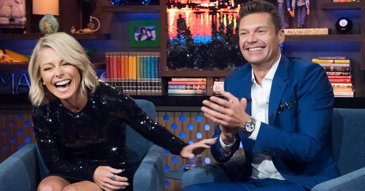 Kelly Ripa dan Ryan Seacrest Benar-benar Berkawan Di Luar Skrin