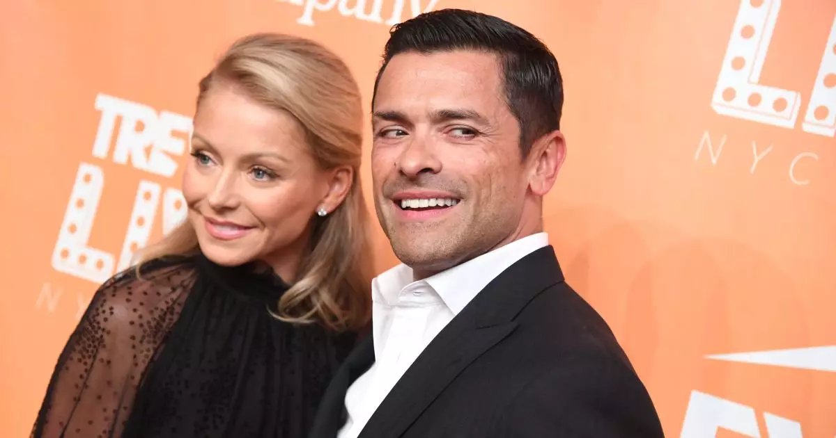 Kelly Ripa deel vakansiefoto met man, Mark Consuelos