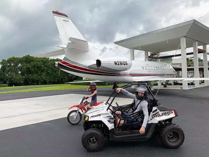 dove-le-foto-dal-vivo-di-john-travolta-all'interno-della-florida-estate