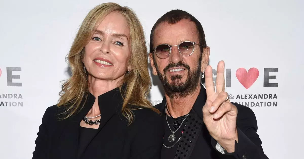 La dua edzino de Ringo Starr: Renkontu aktorinon Barbara Bach