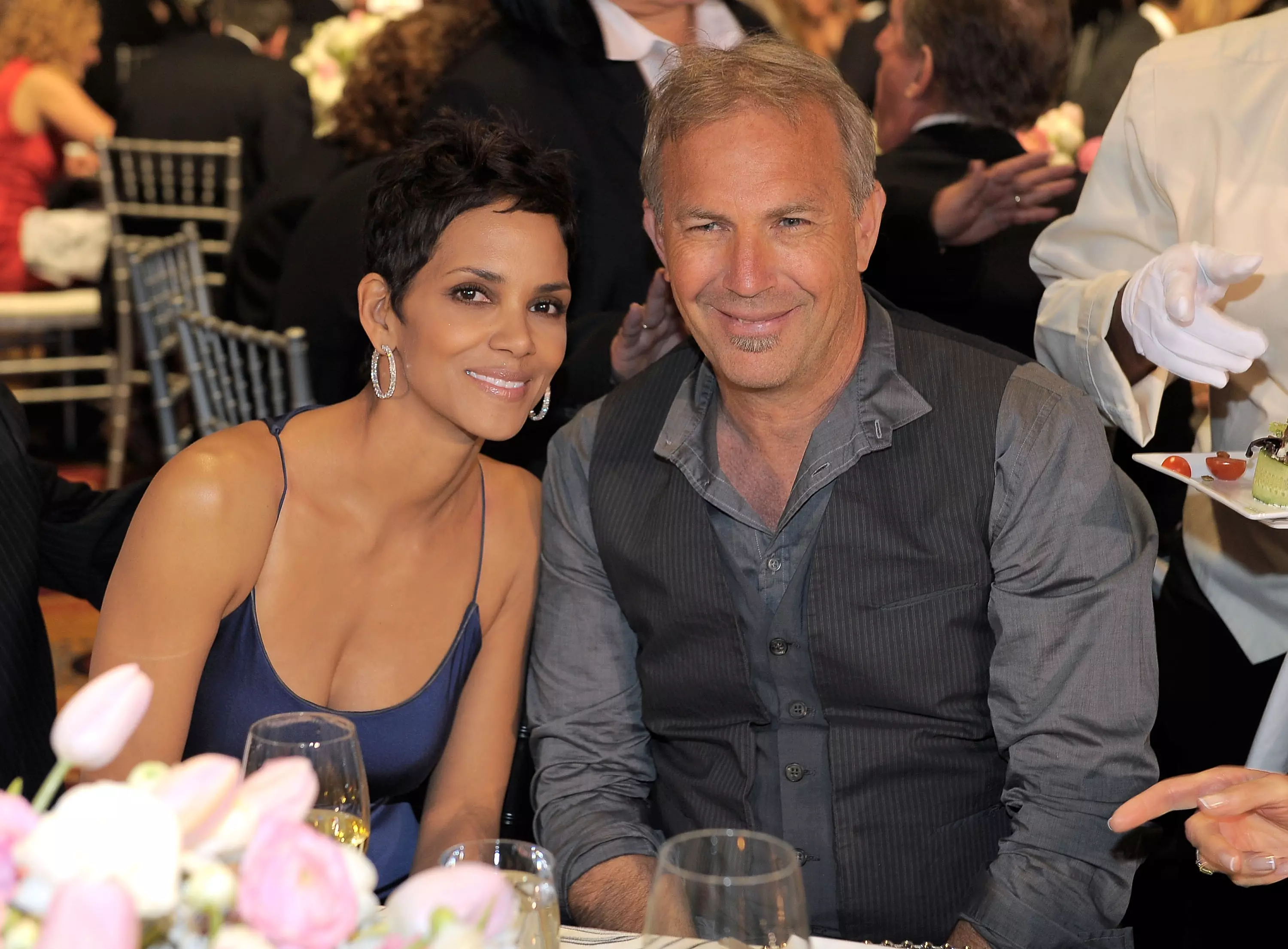 halle-berry-kevin-costner