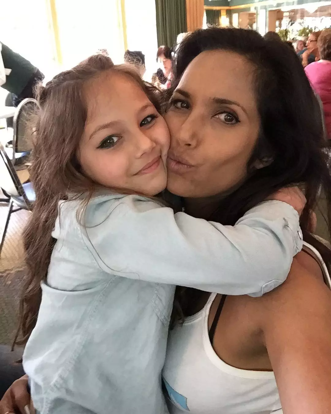 padma-lakshmi-y-hija-krishnas-fotos-más lindas-juntos