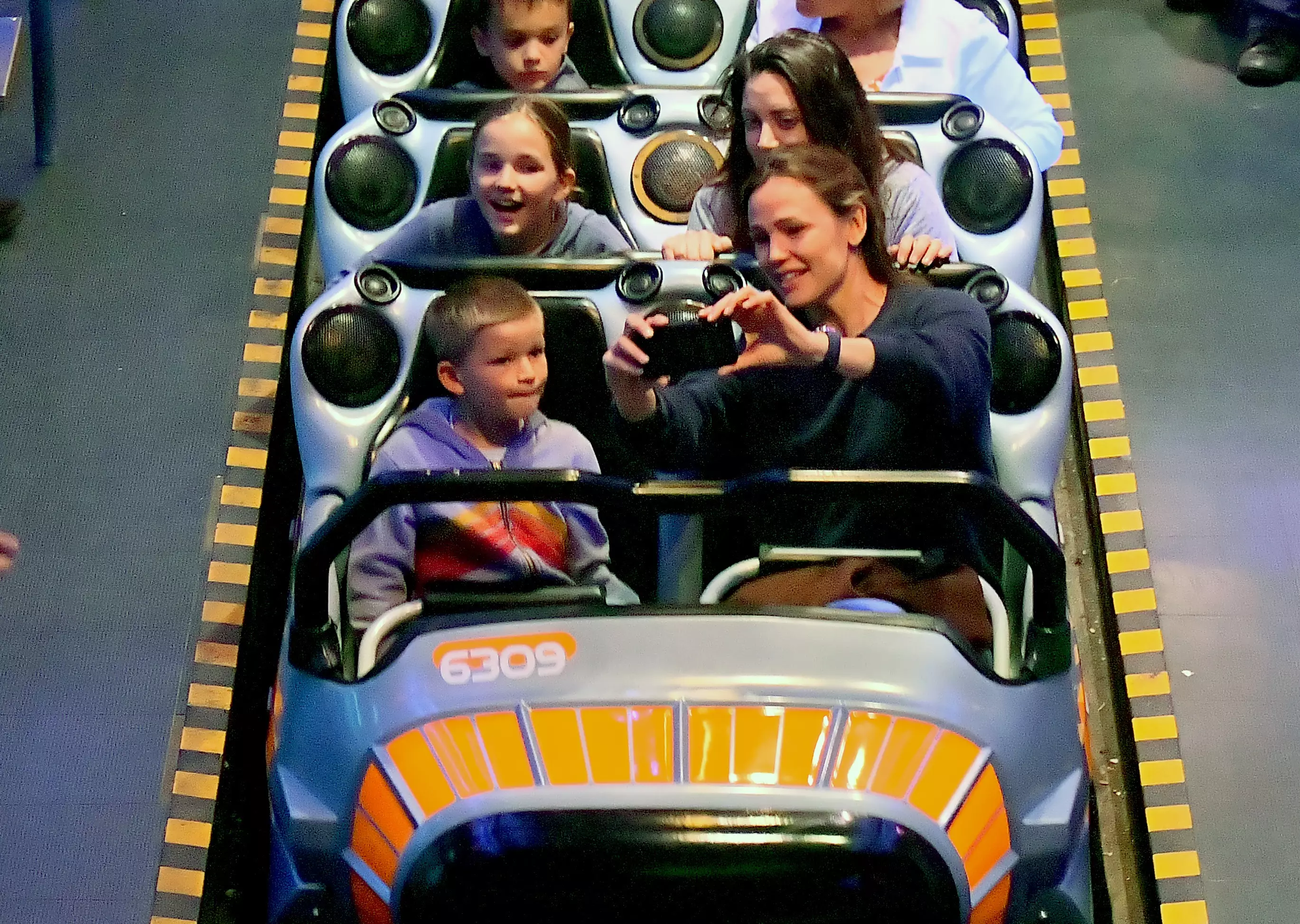 Jennifer Garner Disneyland