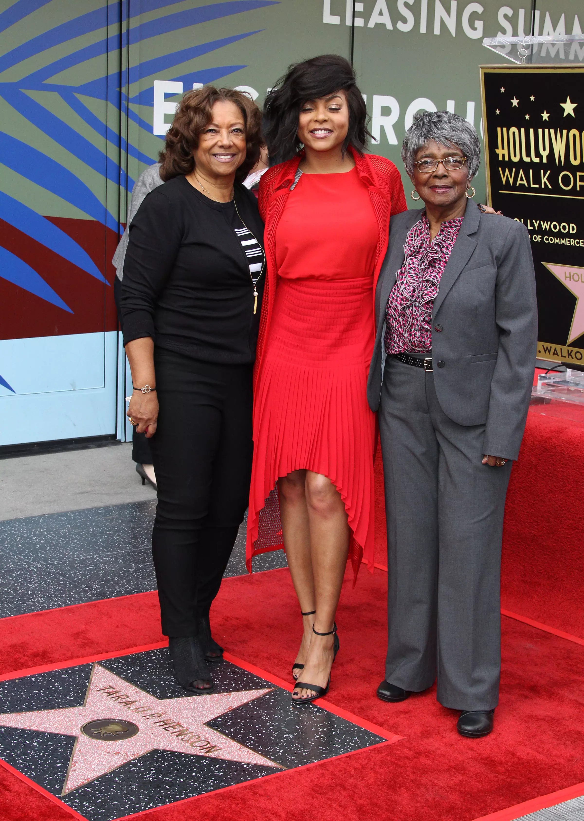 Na maua e Taraji P Henson le 2655th Star i le Hollywood Walk of Fame