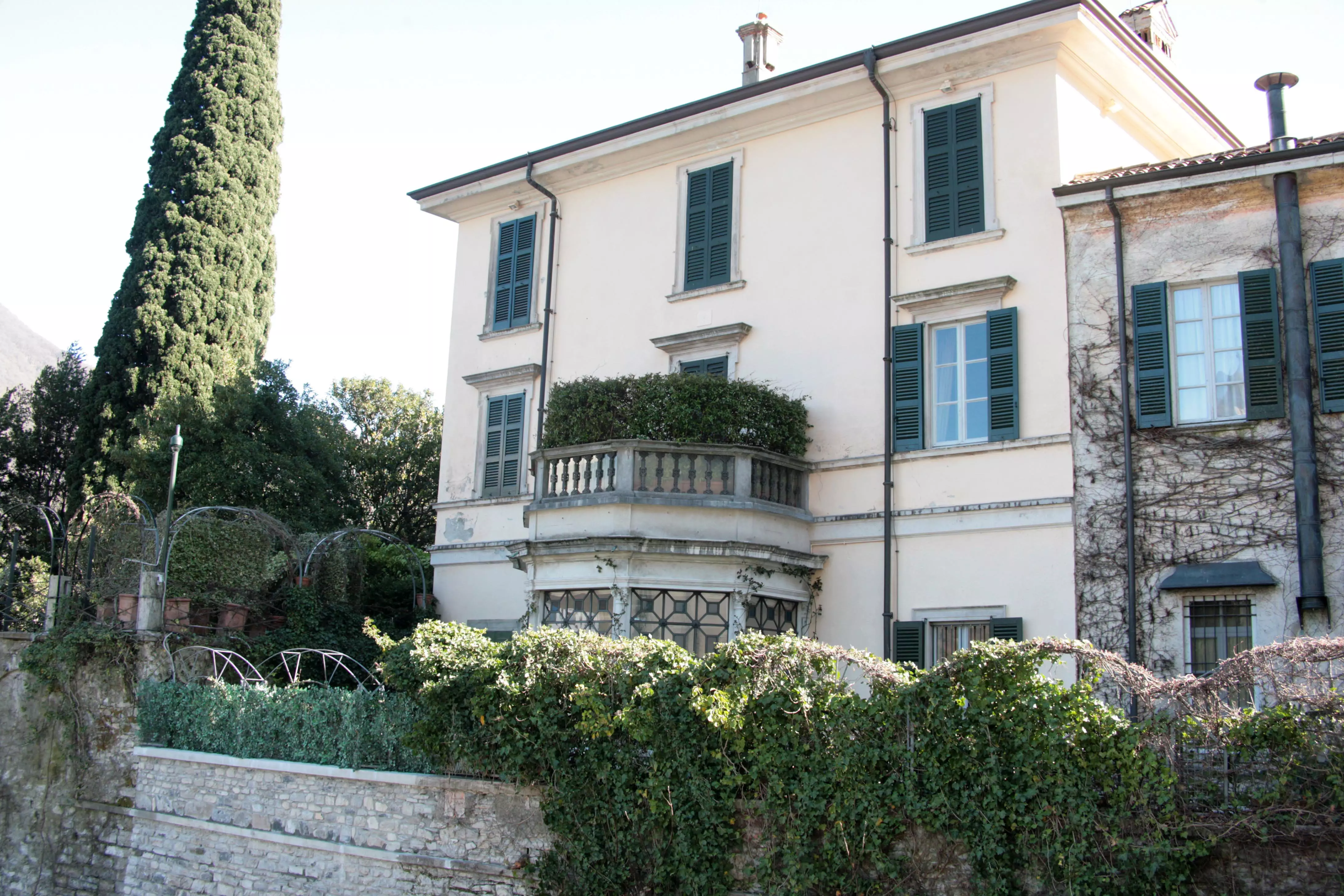 george-clooney-and-amals-home-in-lake-como-italy-photos