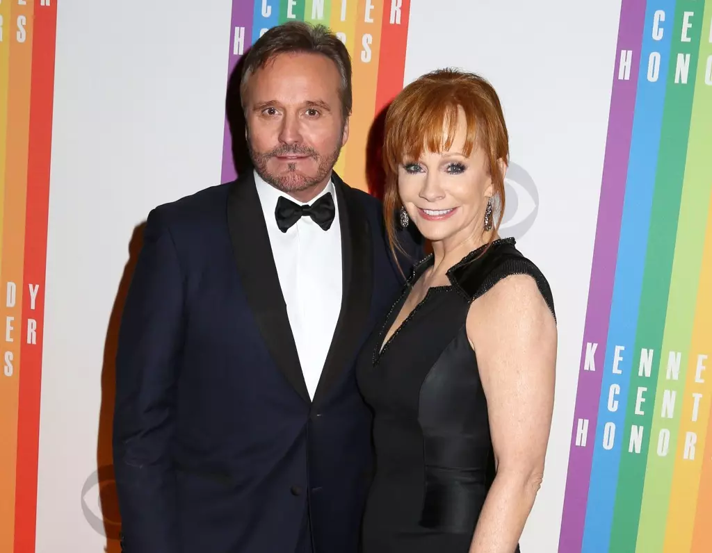 reba-mcentire-ne-volis-eksedziĝi-narvel-blackstock