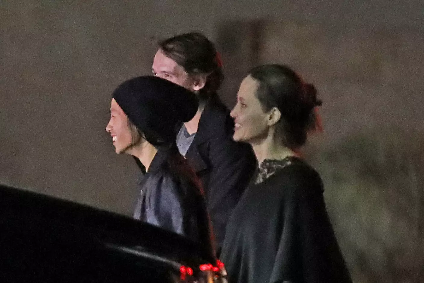 Angelina-jolie-sons-pax-maddox-new-mexico-sushi-dinner