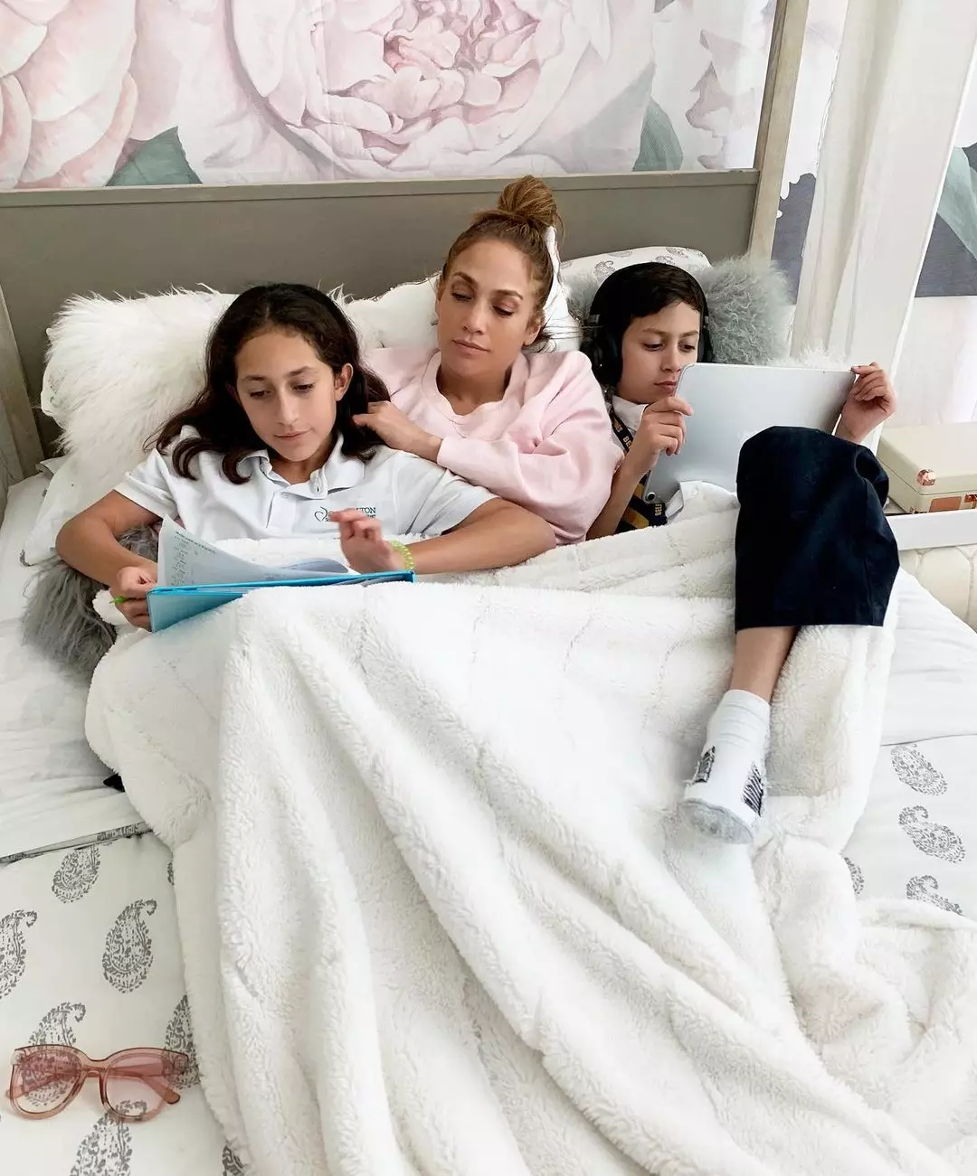 jennifer-lopez-twins-ata-o-max-ma-emme-i-le-tausaga