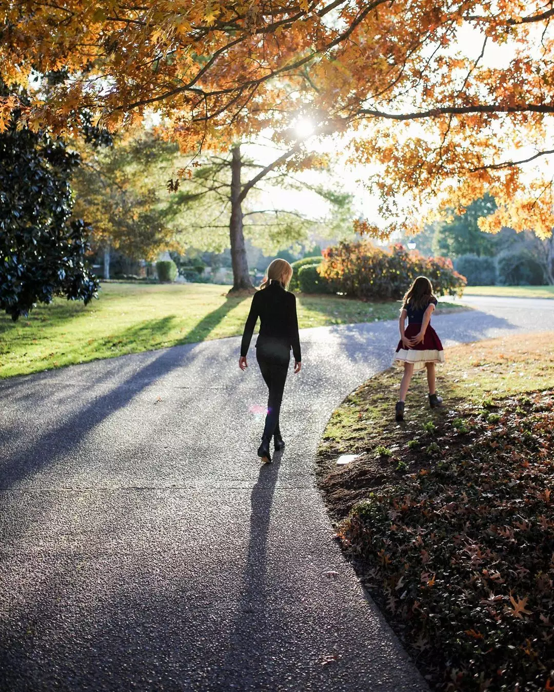 nicole-kidman-ja-keith-urbans-harvinaiset-perhekuvat-kahden tyttären kanssa