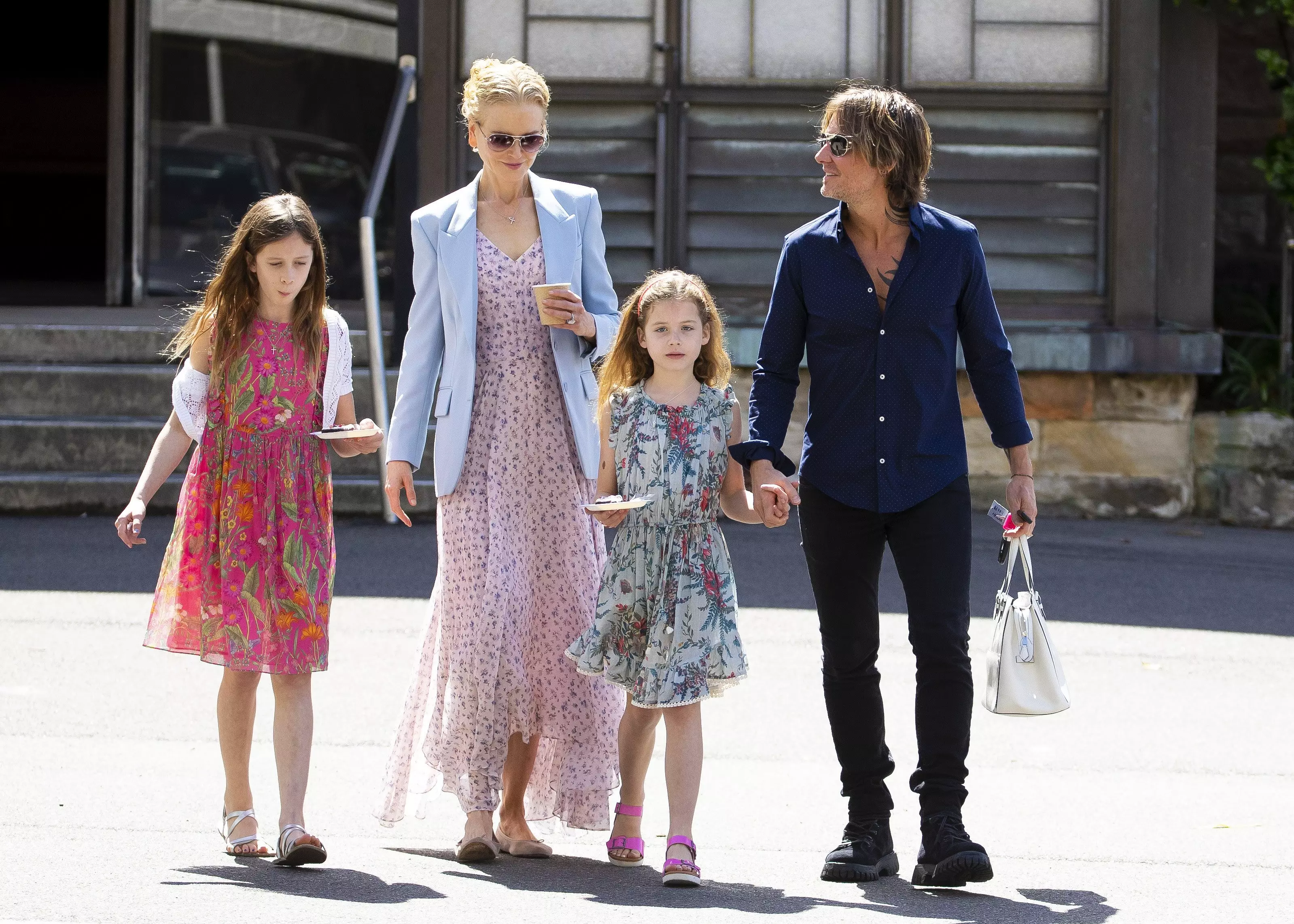 Keith Urban kunye noNicole Kidman ecaweni ngeCawa ngaphambi koBubusuku beKrisimesi eSydney