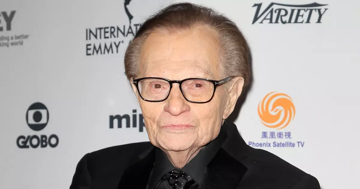 Morre Larry King aos 87 anos: morre o presentador de televisión no medio dunha hospitalización por COVID