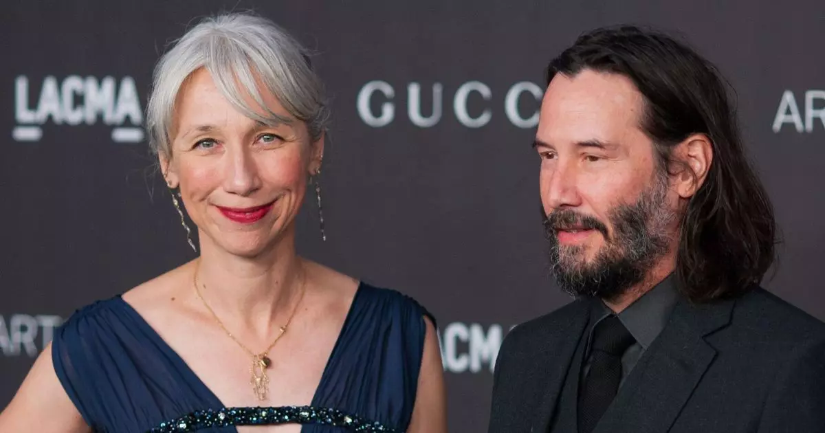 Kush është e dashura e Keanu Reeves, Alexandra Grant? 5 fakte rreth dashurisë së tij