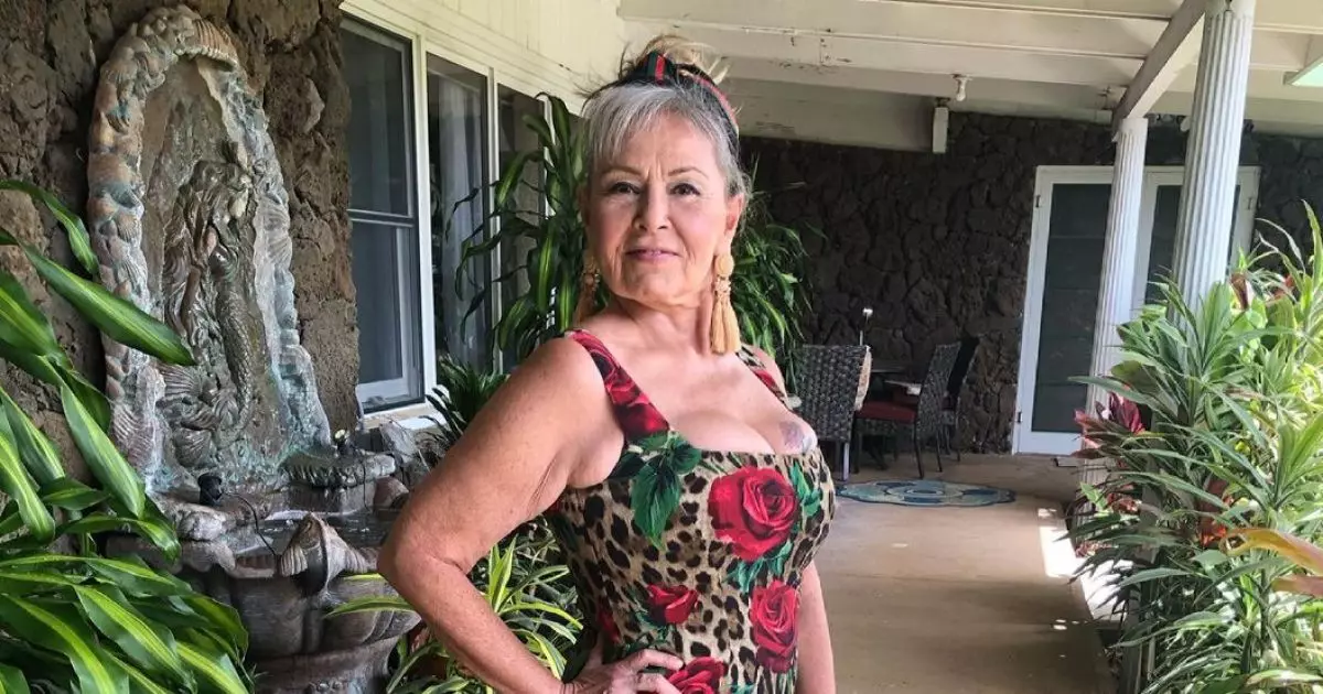 Ku jeton Roseanne Barr? Fotot dhe Turneu i Shtëpisë Hawaii