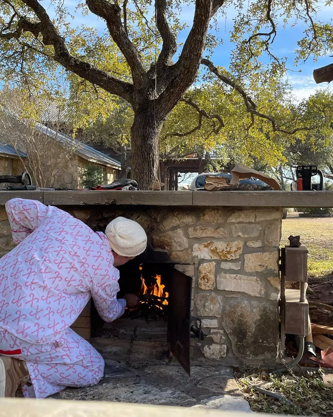 james-van-der-beeks-texas-ev-ranch-daxili-fotolara baxın