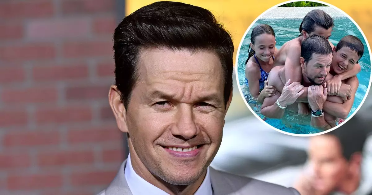 Fotografiile lui Mark Wahlberg cu copiii săi: Poze de familie ale copiilor