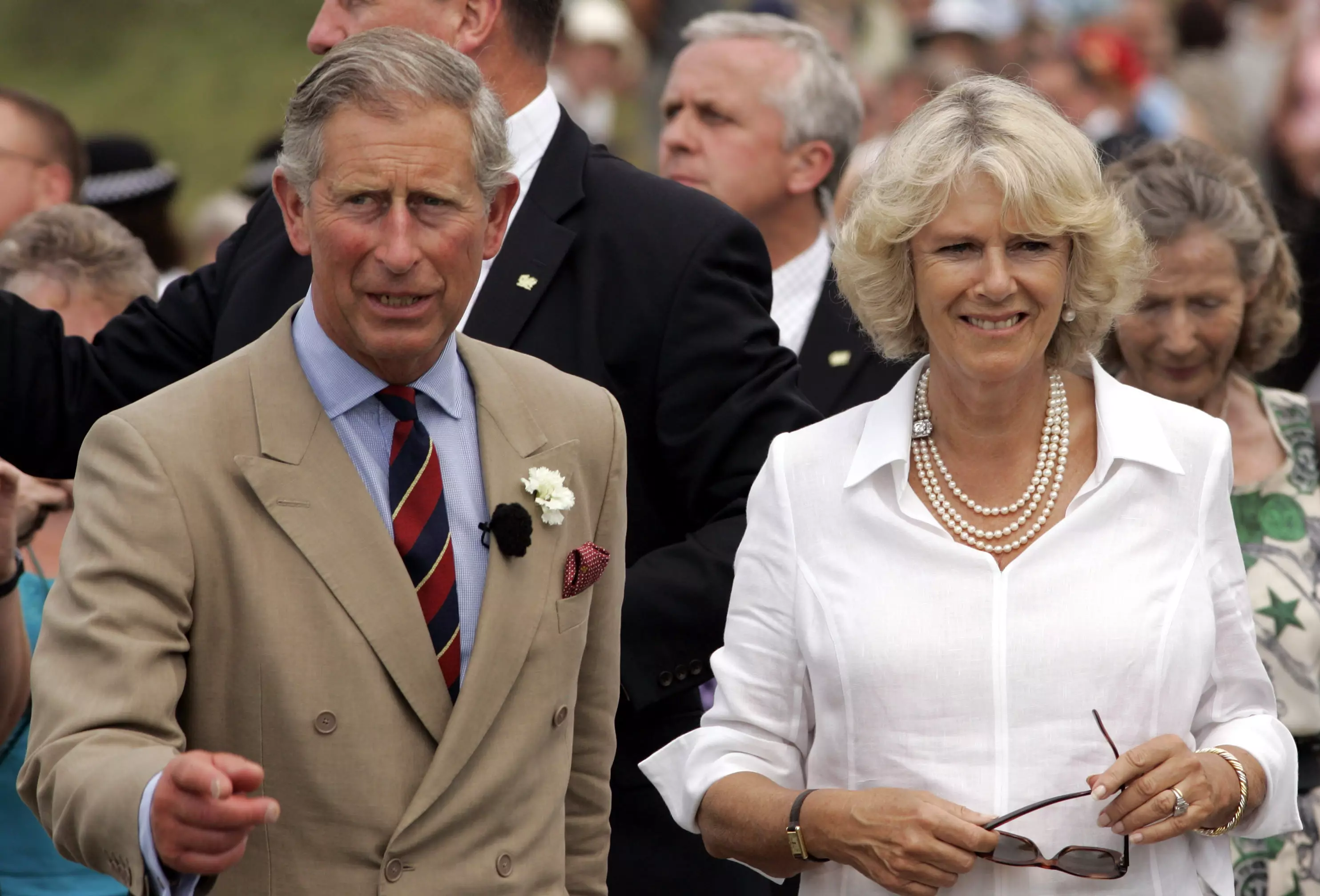 မင်းသား ချားလ်စ် Camilla Parker- Bowles