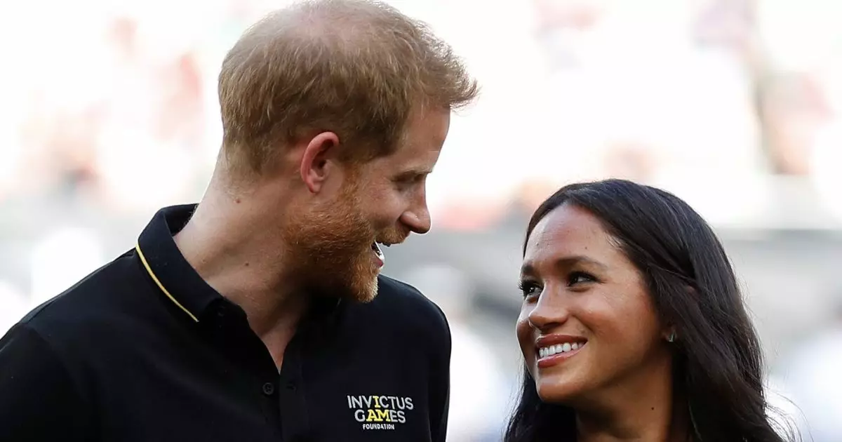 Princo Harry kaj Meghan Markle havis "Sendorman Nokton" kun Archie