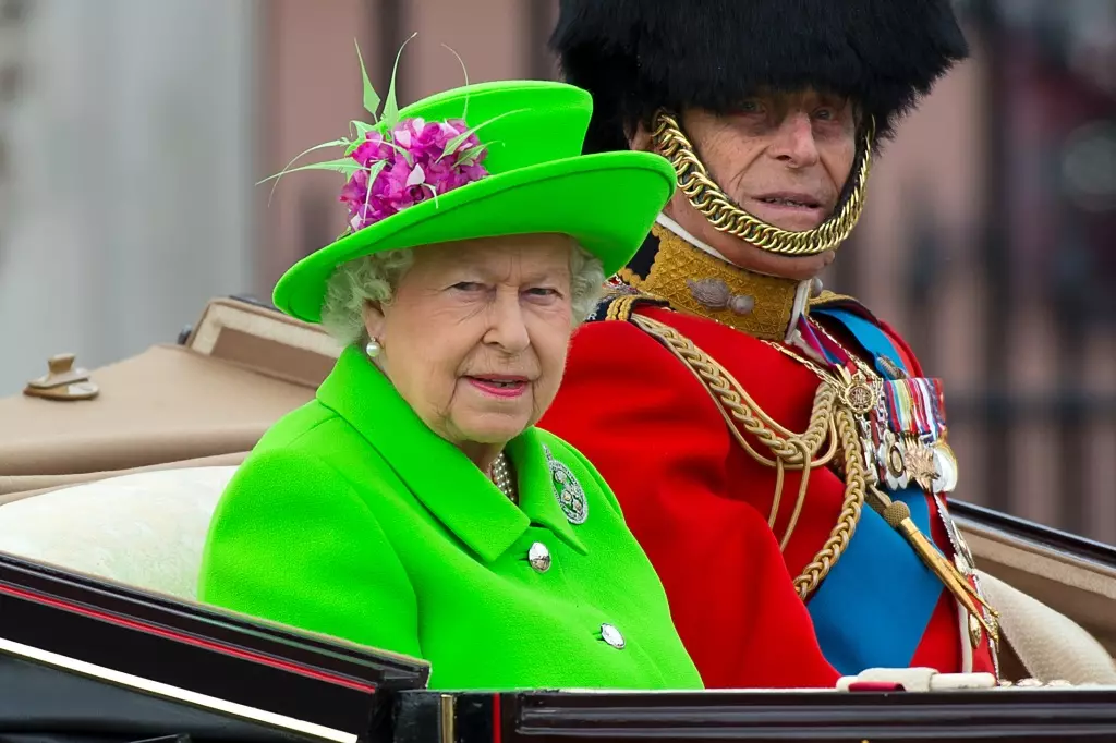 Queen-Alžběta-trooping-the-color