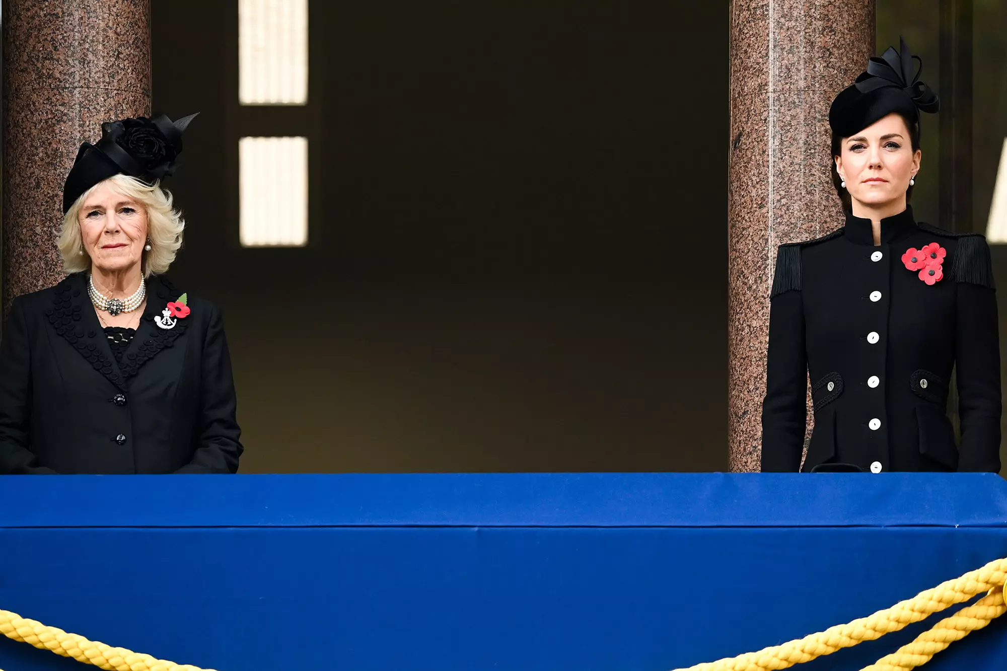 La reine Elizabeth et la duchesse Kate assistent au service du dimanche du souvenir à Londres