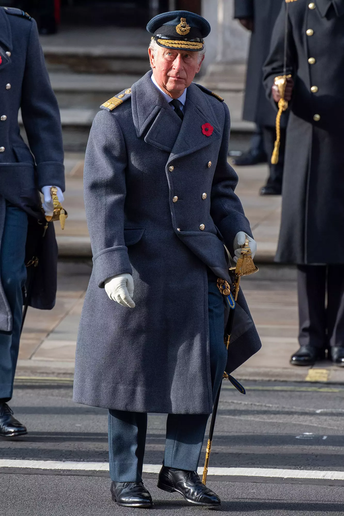 Koningin Elizabeth en hertogin Kate wonen zondagsherdenking bij in Londen