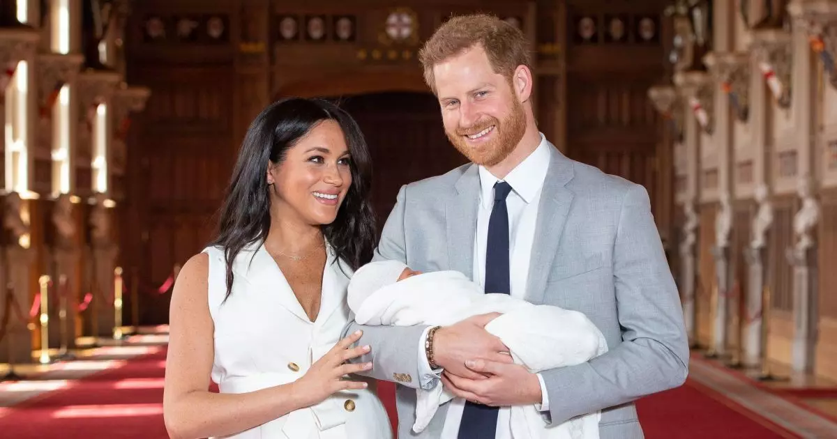 Prins Harry og Meghan Markles søn Archie 'tager efter' far