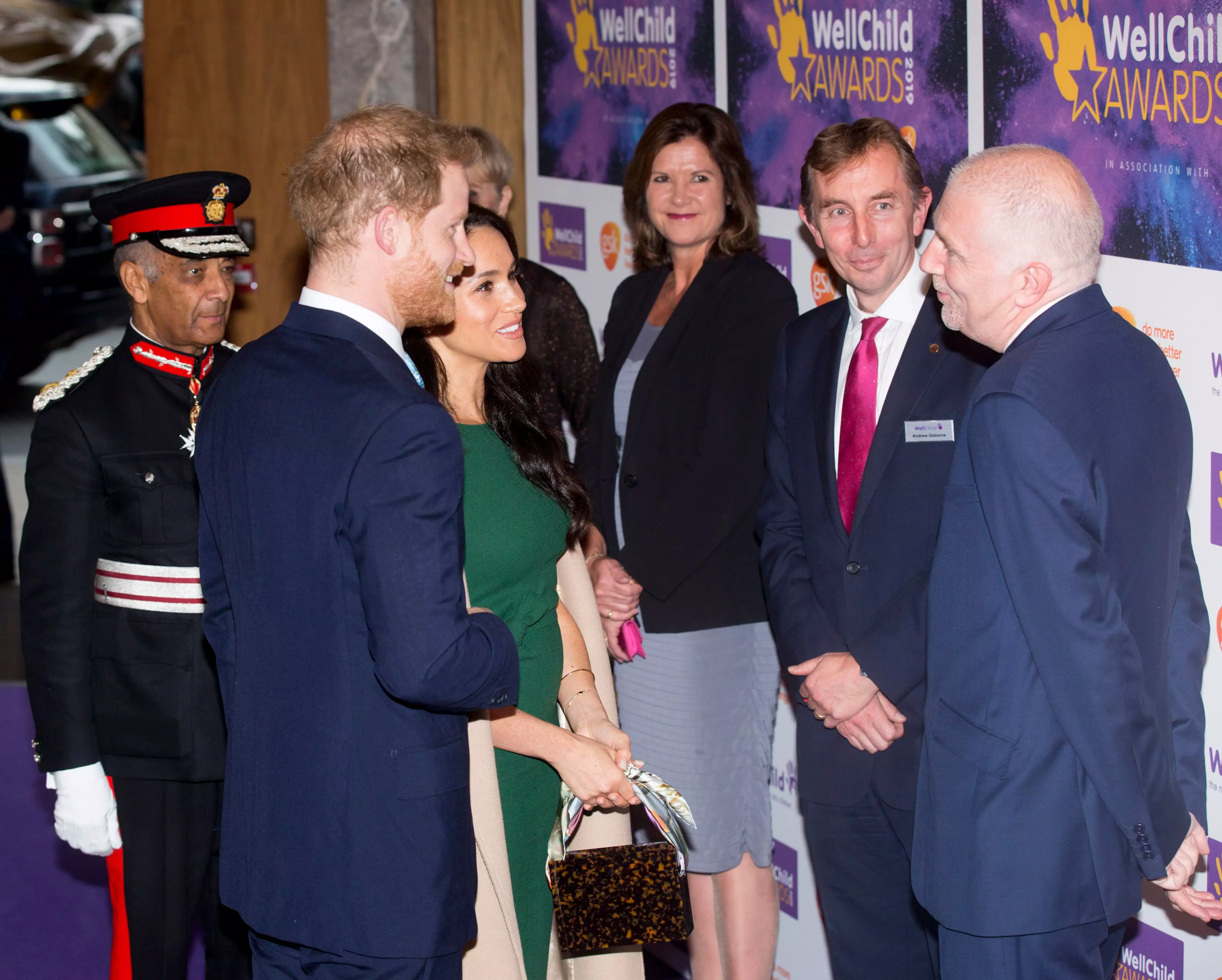 Prince Harry sy Meghan Markle dia nanatrika ny Wellchild Awards