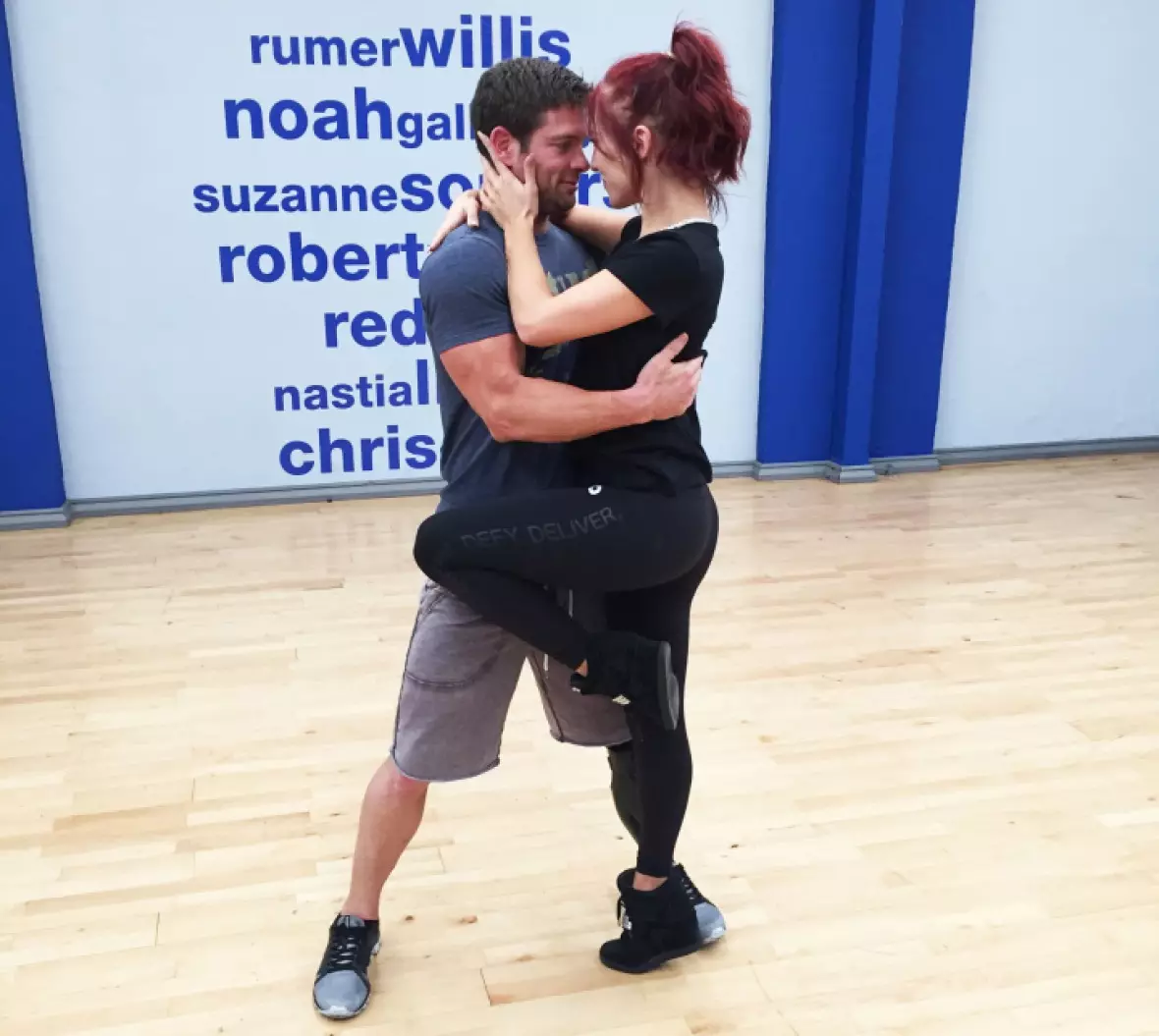 Sharna Burgess kaj Noah Galloway