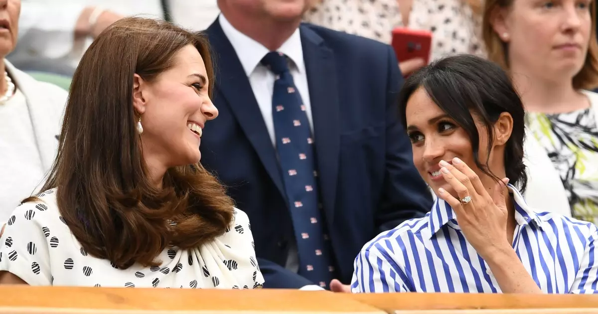 Meghan Markle thiab Kate Middleton yog Bonding Over Motherhood