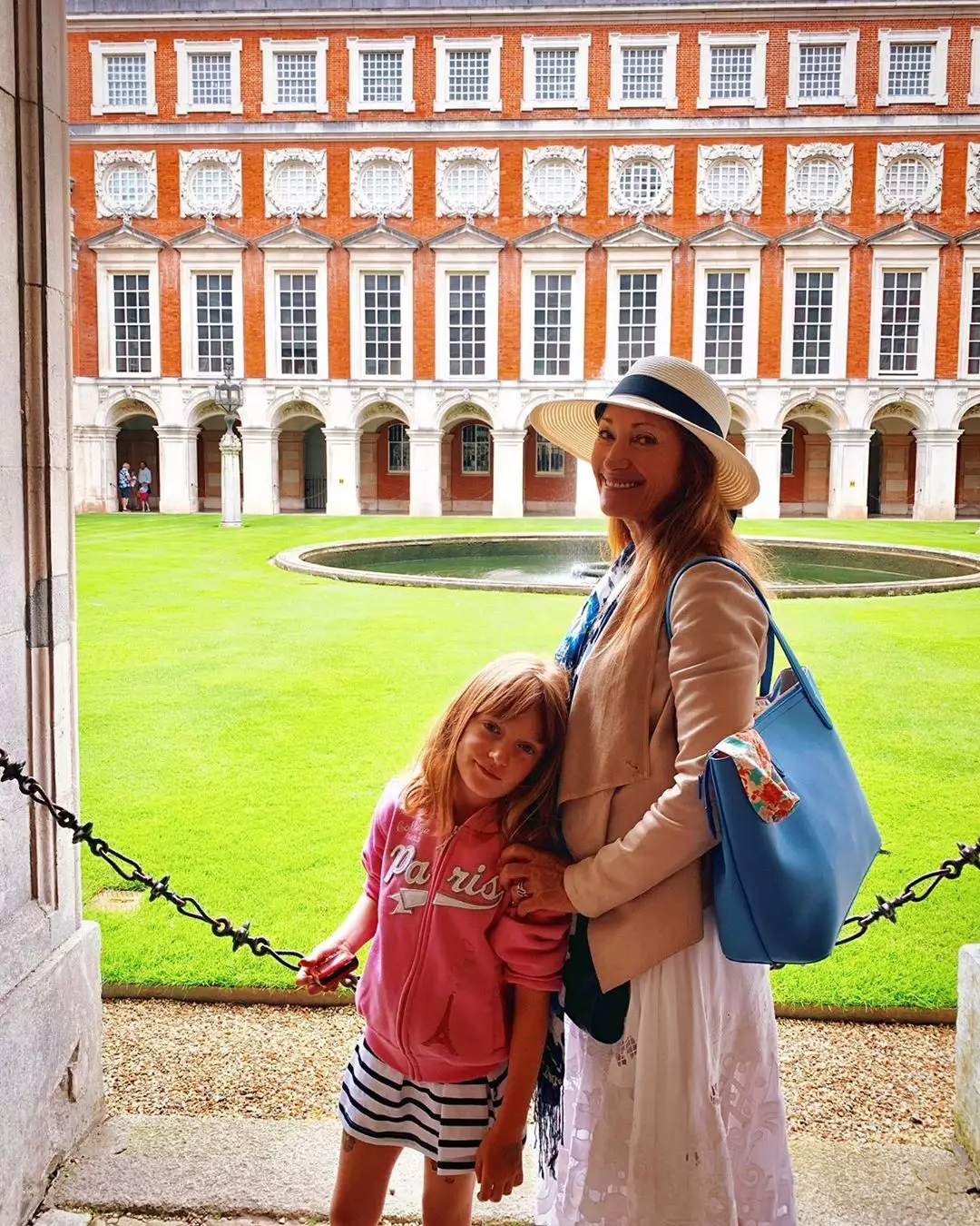 Jane Seymour dan cucu perempuan Willa