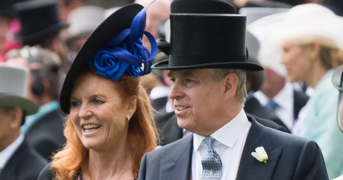 Sarah Ferguson buvusiam vyrui princui Andrew sveikina su gimtadieniu