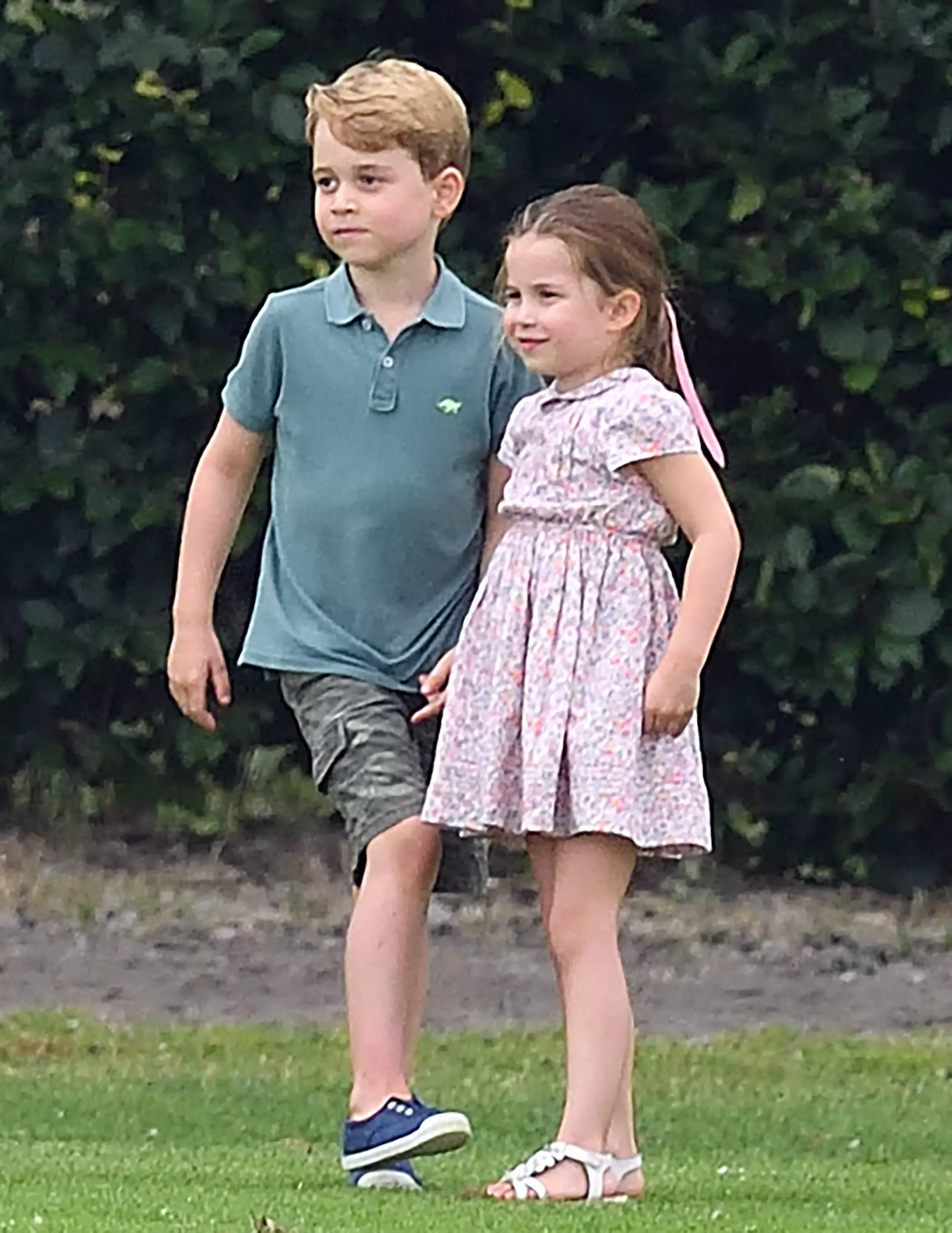 kate-middleton-prince-george-princesa-charlotte-royal-family-king-power-royal-charity-polo-match