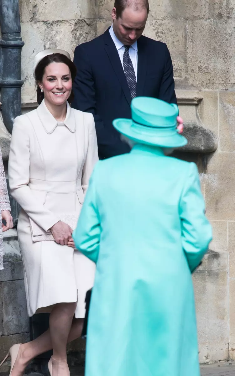 Kate Middleton fait la révérence