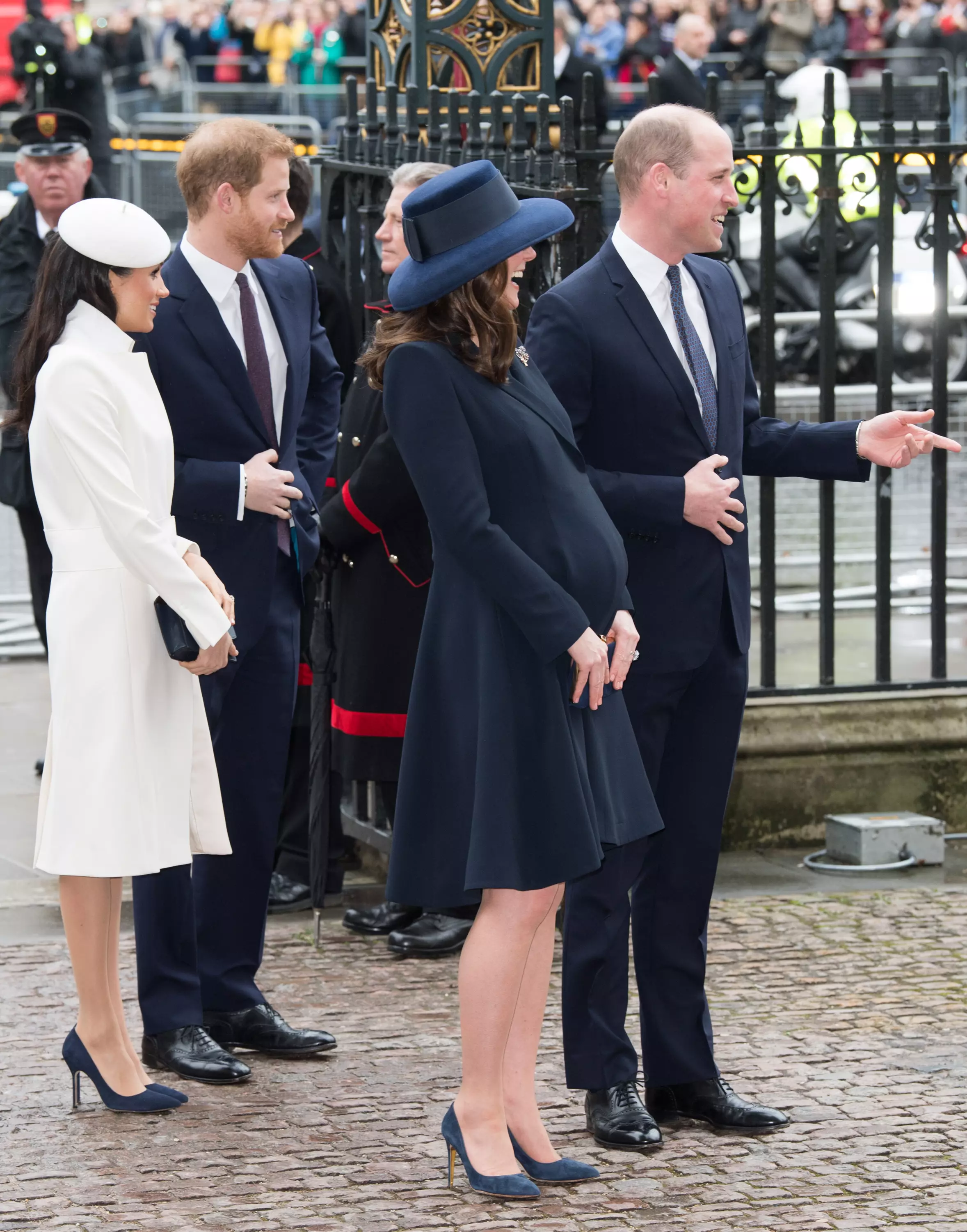 meghan-markle-pangeran-harry-pangeran-william-kate-middleton-2