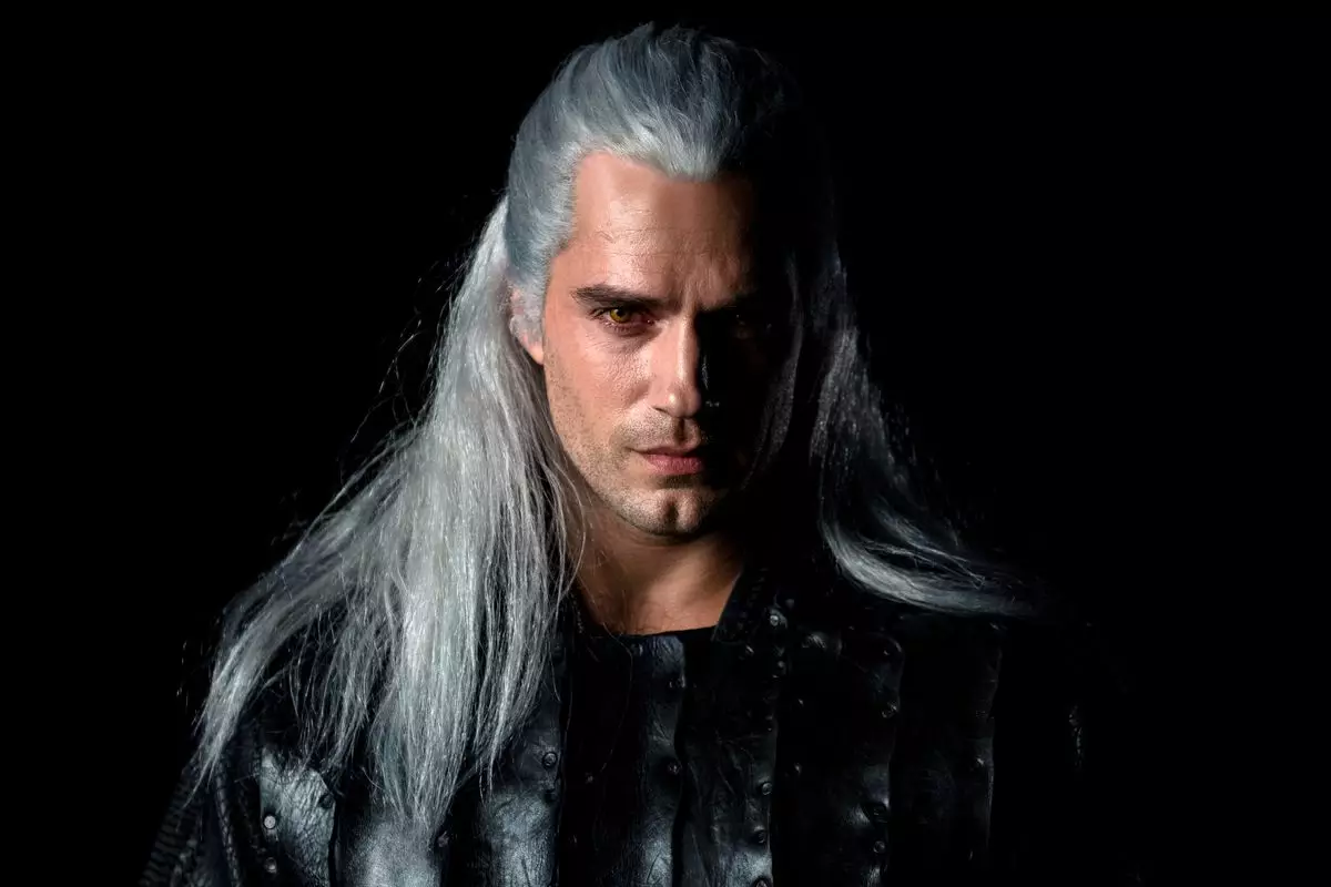 henry-cavill-witcher