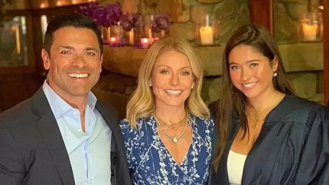 kelly-ripa-mark-consuelos-lola-consuelos