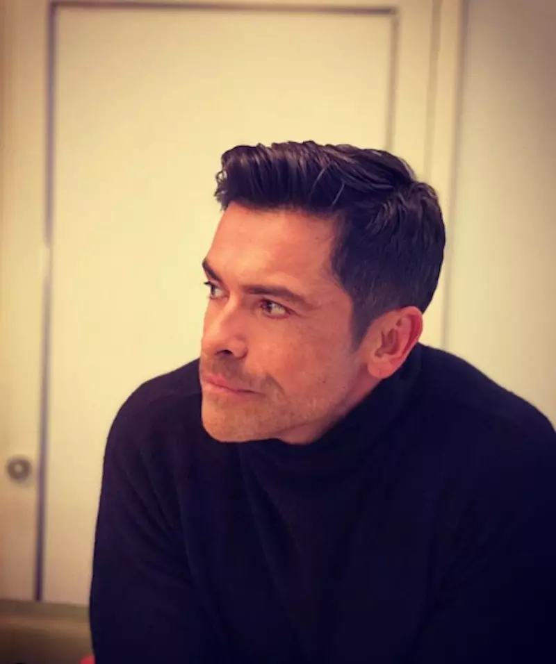 Kelly Ripa noemt Mark Consuelos papa op Instagram