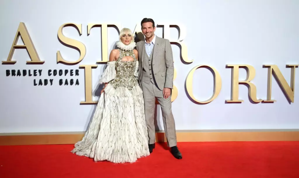 Lady-gaga-bradley-cooper-nace unha estrela