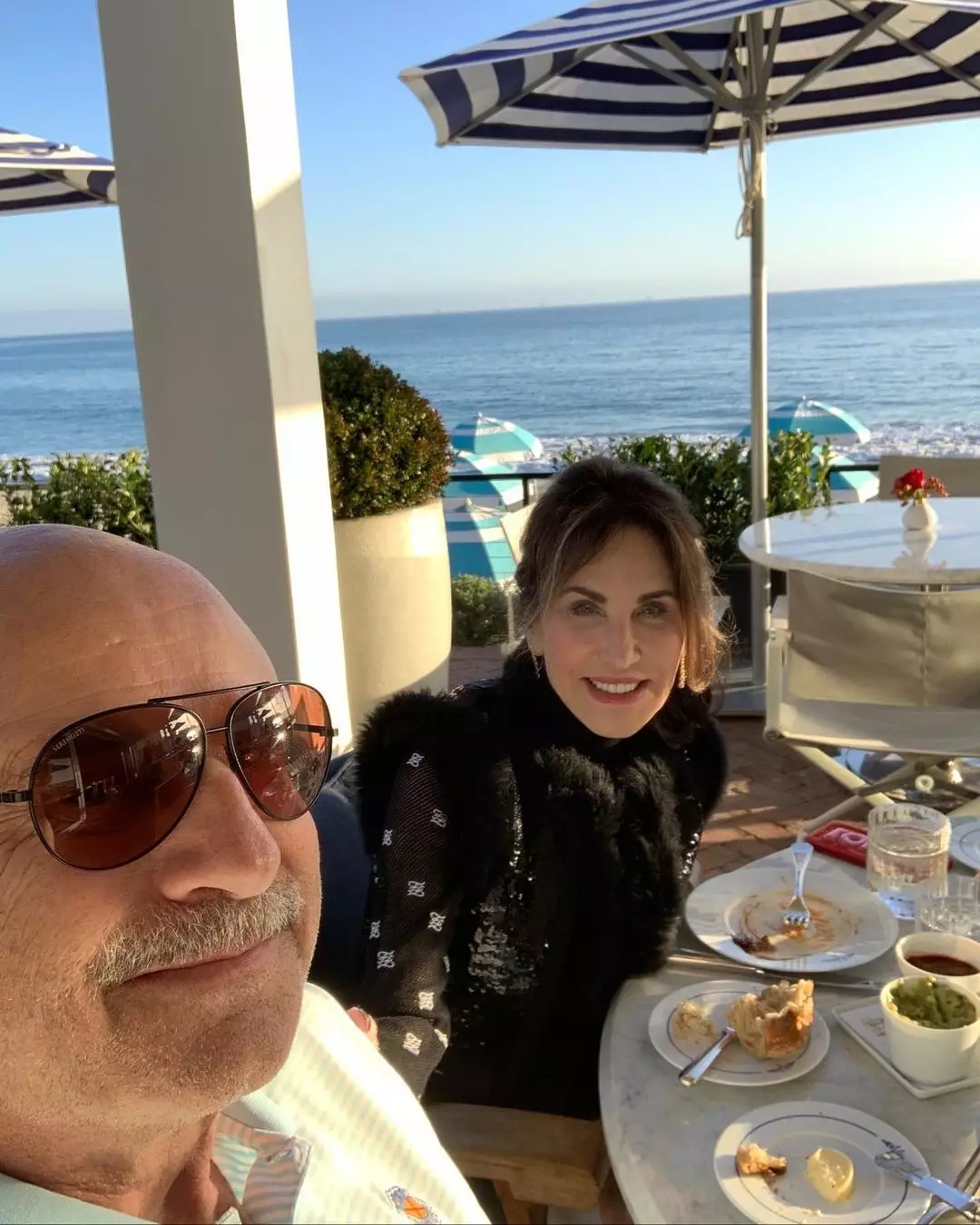 saha-dr-phil-wifes-robin-mcgraw-meet-the-stars-spouse06