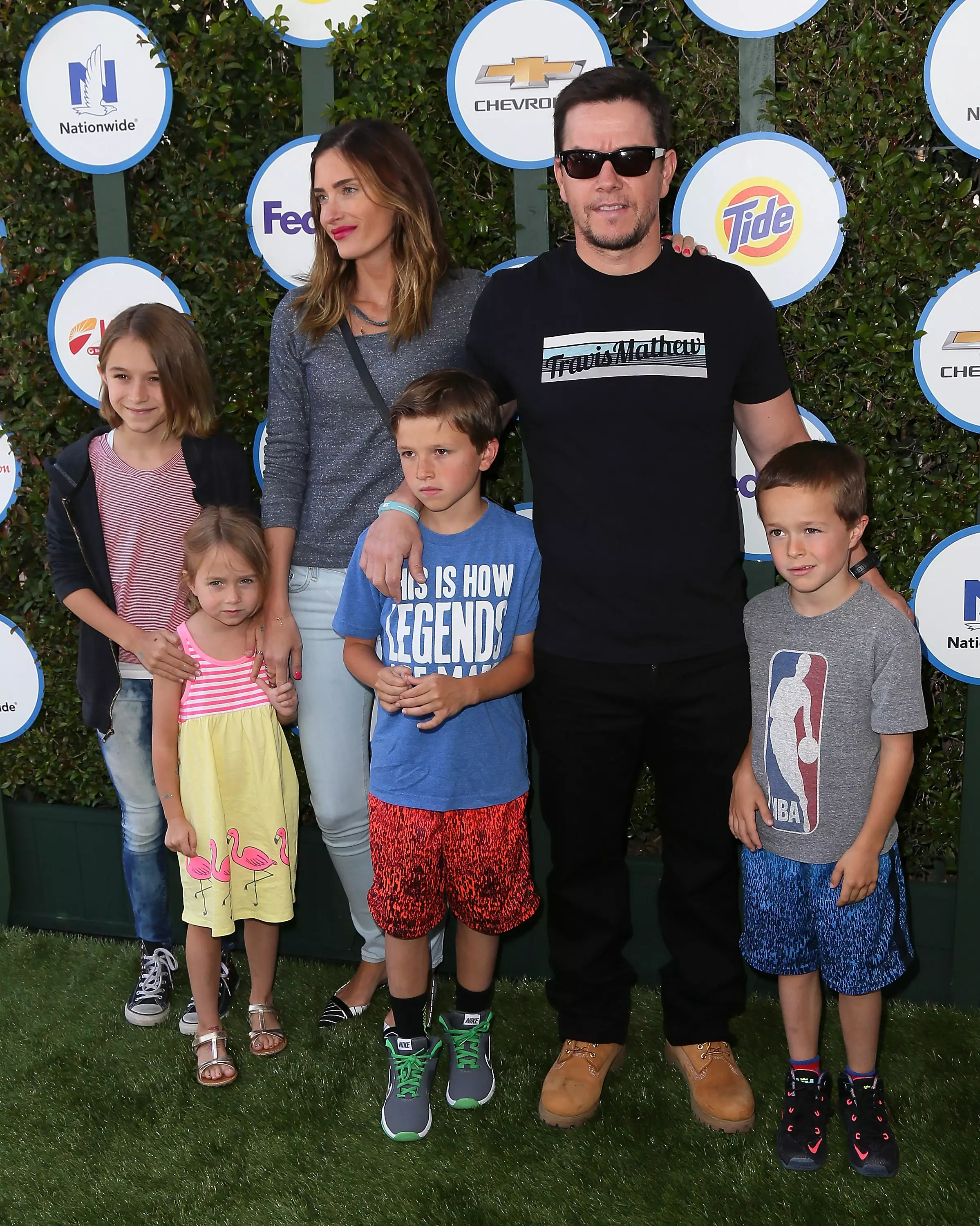 wahlberg بالىلىرىغا بەلگە - Getty images